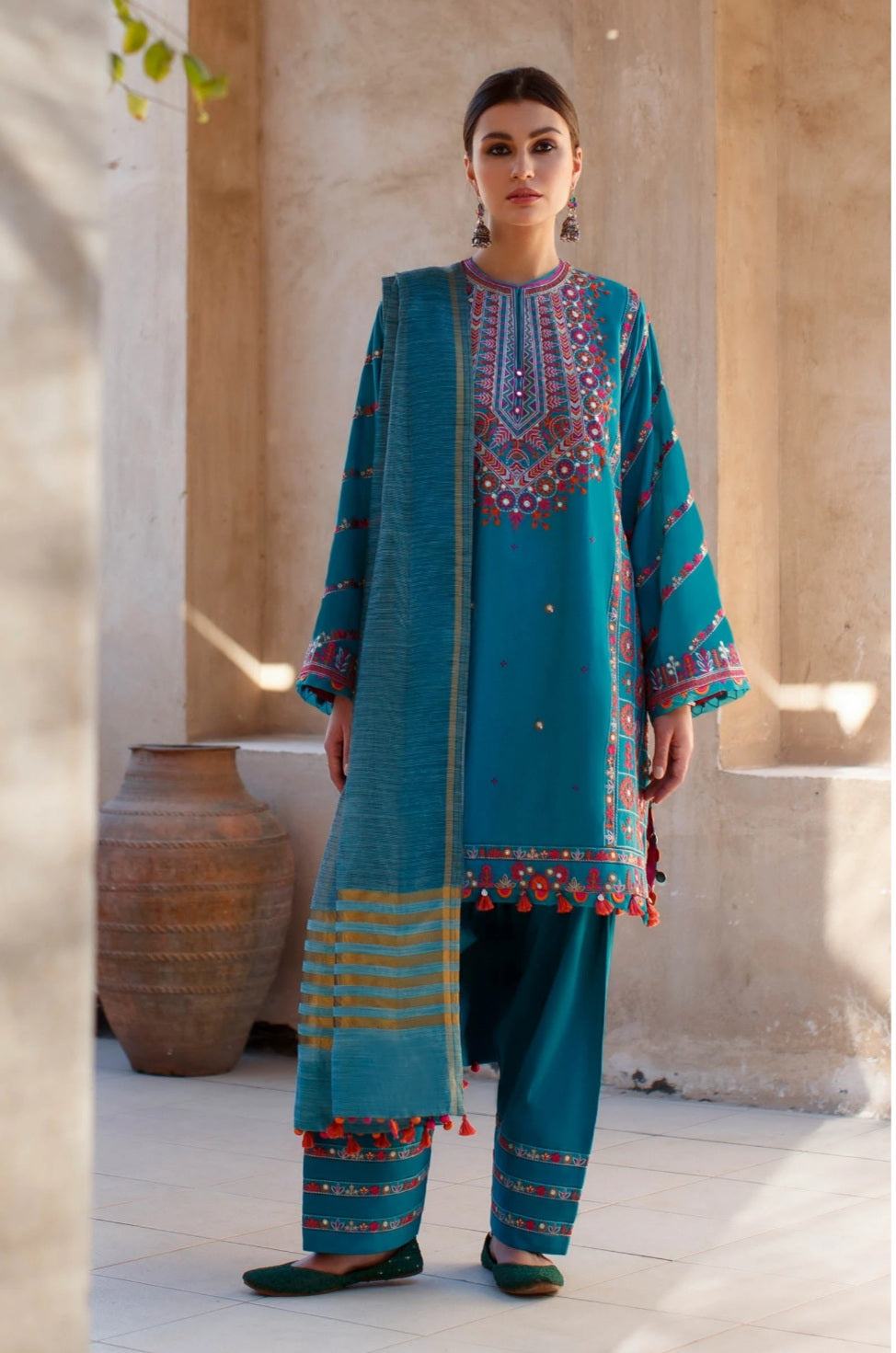 Aqua blue luxury lawn – Monz Fashion