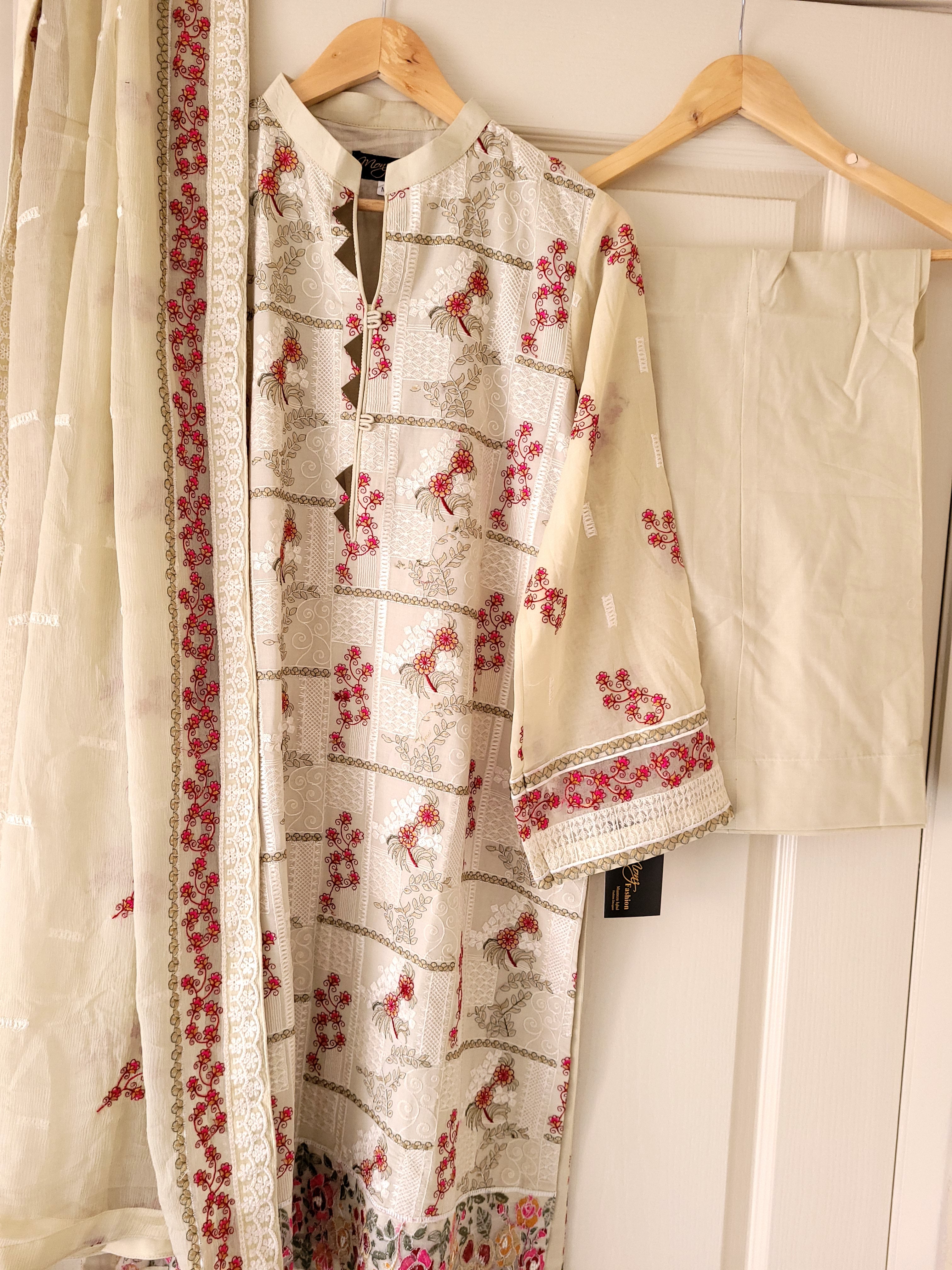 Bareeze Embroiderd 3 Piece Suit – Monz Fashion